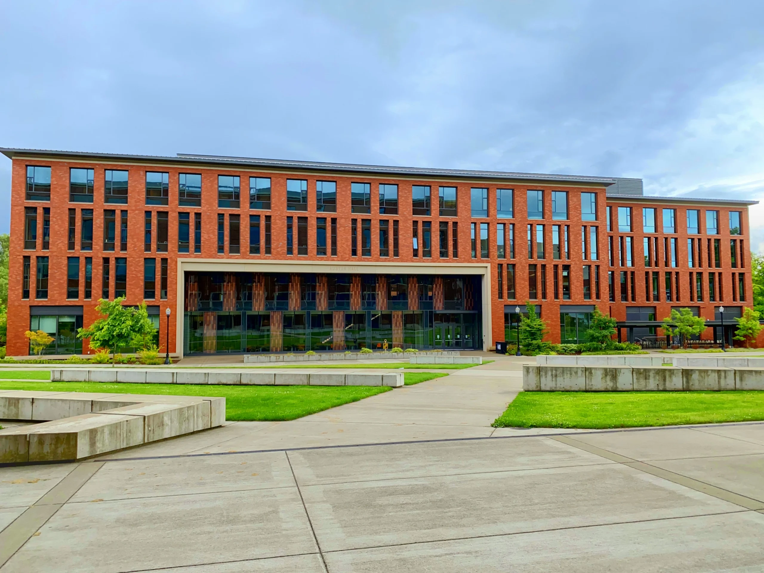 University of Oregon Expands with New Knight Campus Phase | Education ...