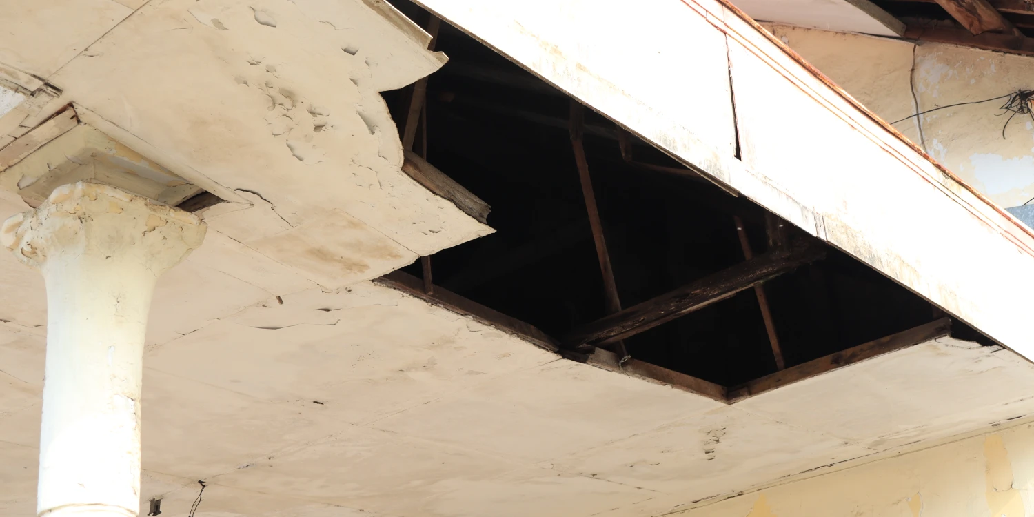 Lakeside High Adapts to New Facilities After Roof Collapse | Education ...